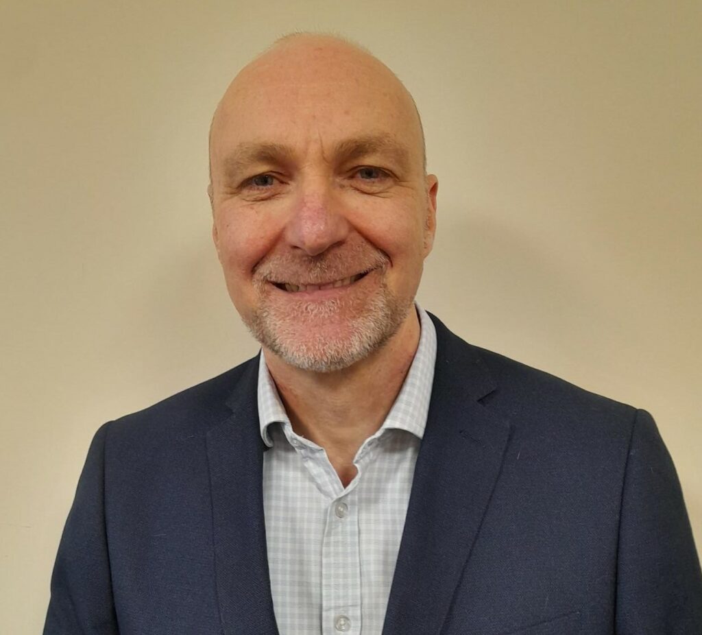 Dan Keating's Instagram, Twitter & Facebook on IDCrawl